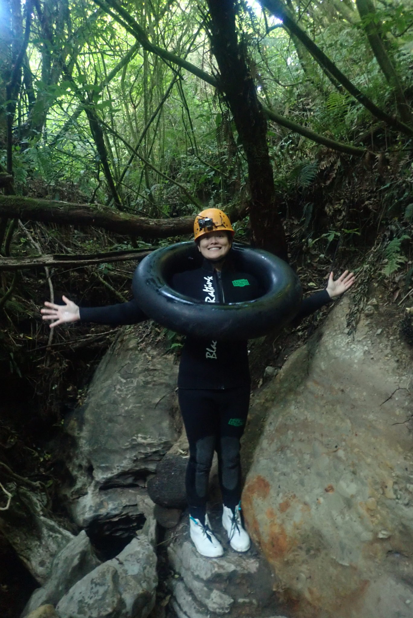 Black Water Rafting in New Zealand - Travelling Minions